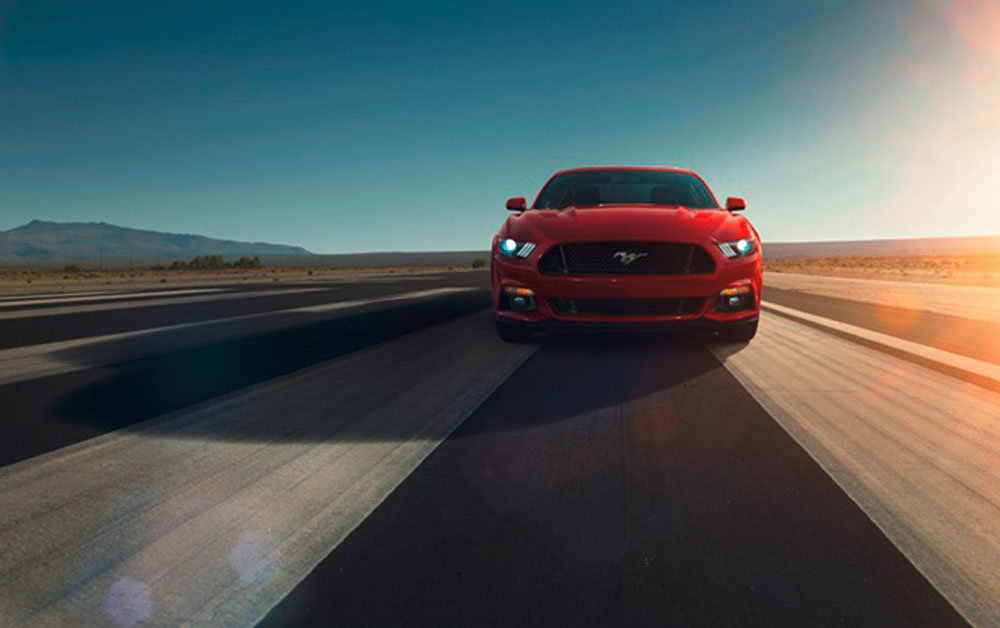 Una Revolución Ford Toma el Volante… “La Dirección Adaptativa” - MAKINAS