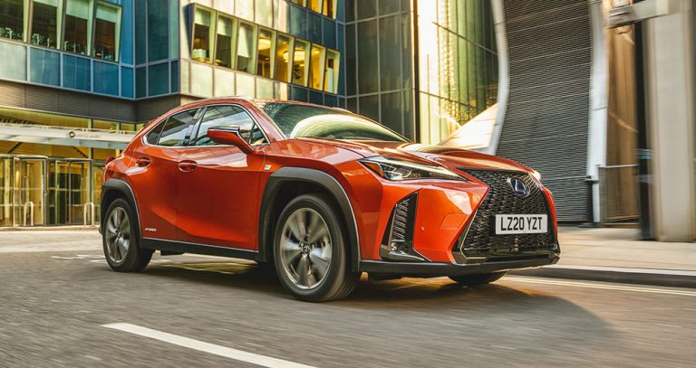 El Trio Híbrido SUV de Lexus - MAKINAS